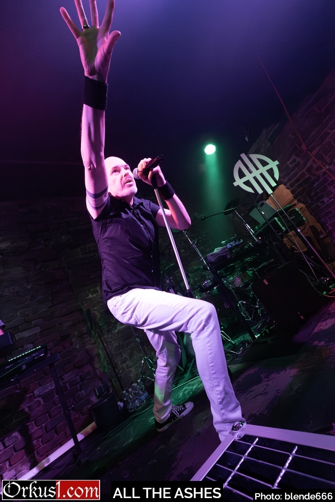 Live erlebt: 11 Jahre Schwarze Nacht – DAS ICH, RABIA SORDA u.v.m ...